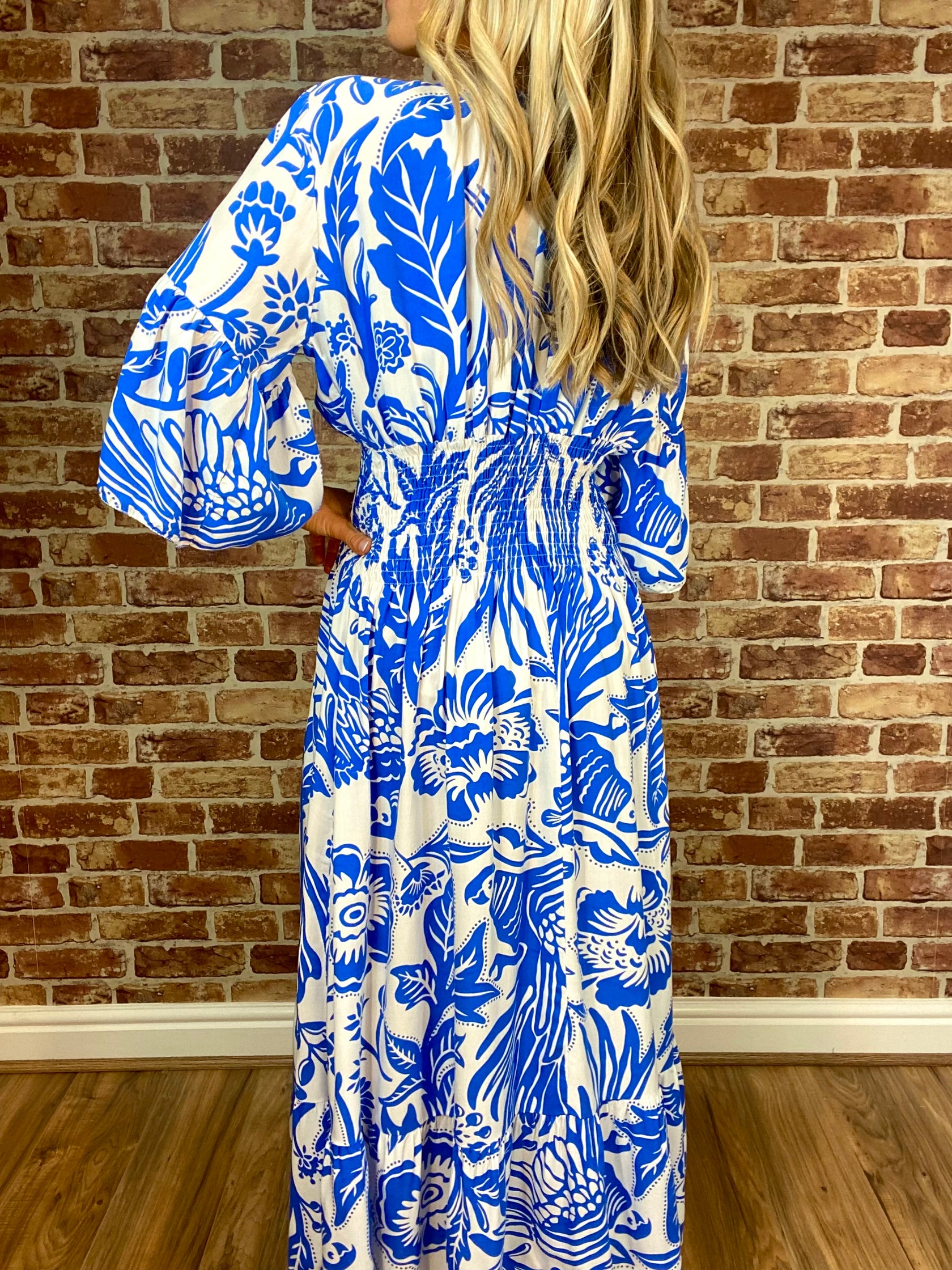 Parrot Paradise Dress – Apache Shops Ltd